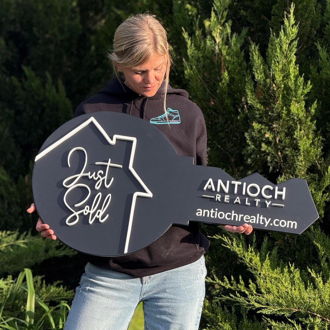 Custom Realtor Sold Wood Key Sign Closing Gift for Realtor Just Sold ...