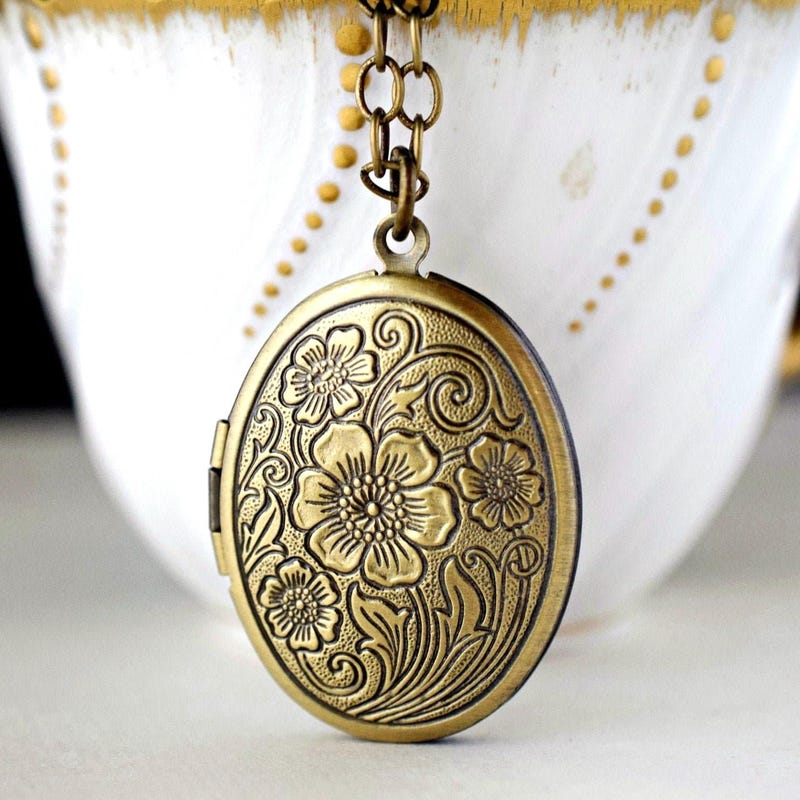 Locket Necklace - Etsy