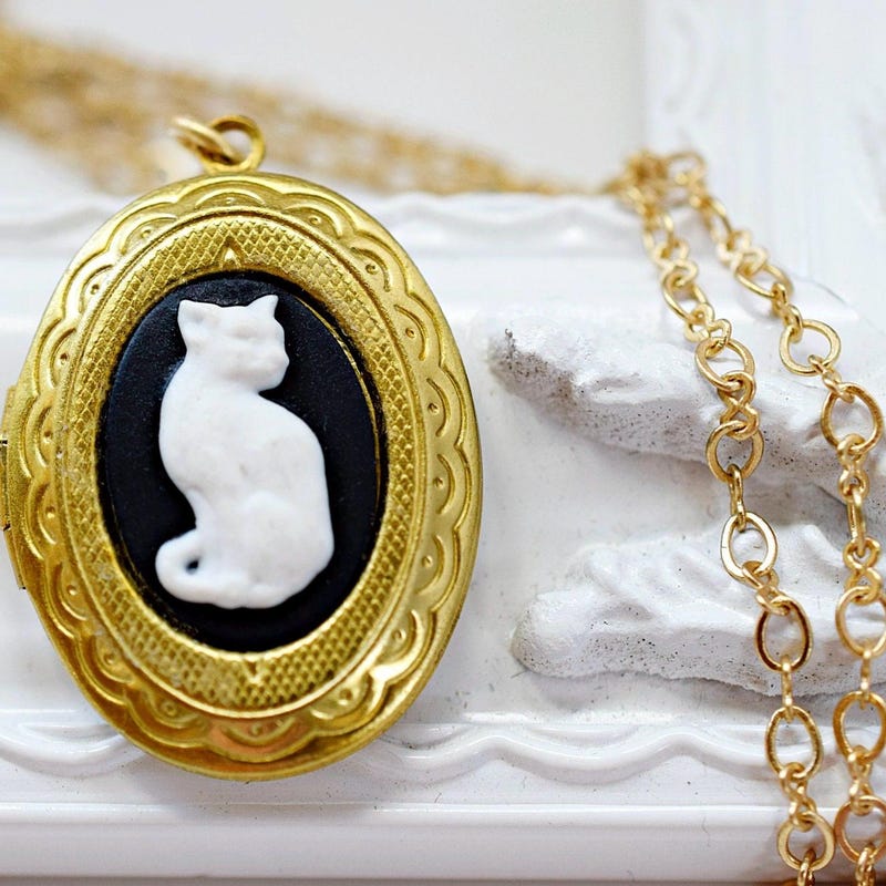 Cat Cameo Necklace - Etsy