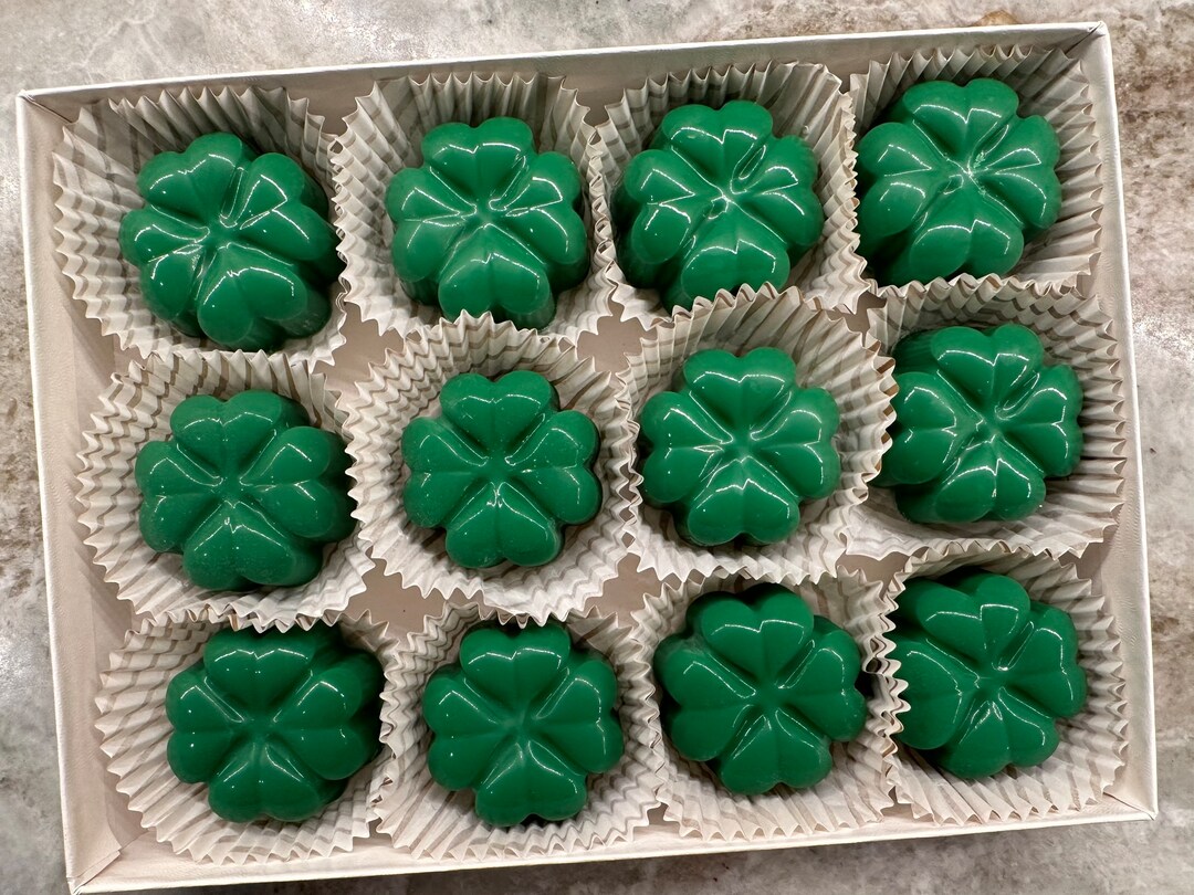 St Patrick’s Day Shamrocks Chocolate Covered Mini Oreo Gift Box - Etsy