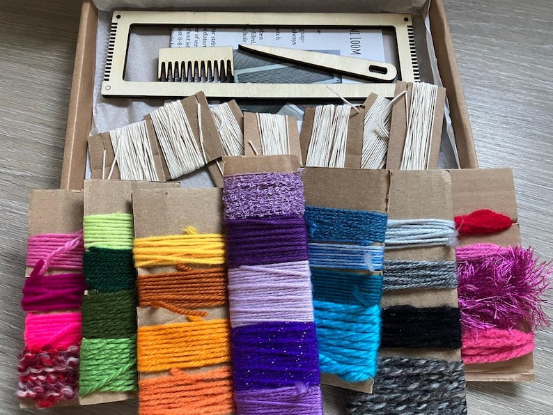 Beginner Weaving Kit Mini Wood Loom Illustrated Weaving Guide Learn to ...