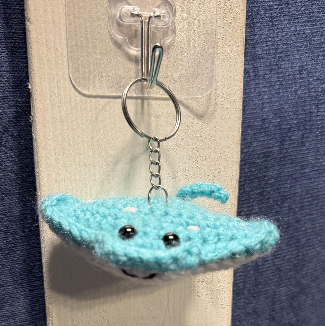 Micro Crochet Stingray Keychain – A Tiny Ocean Companion! - Etsy