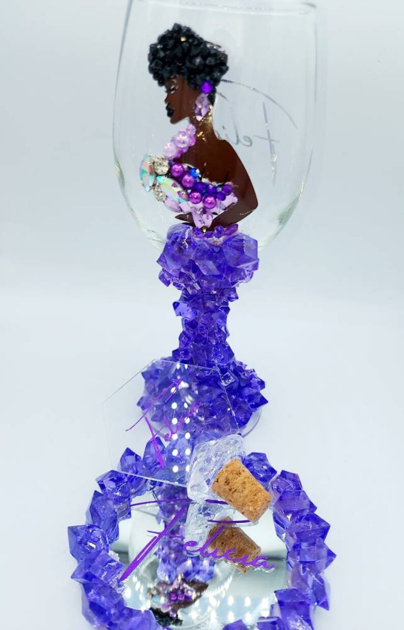 Custom Diva Wine Glass Cropped and Cute - Etsy