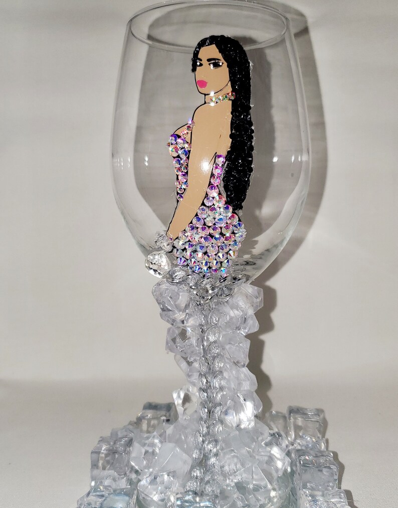 Custom Diva Wine Glass Oh Hello - Etsy