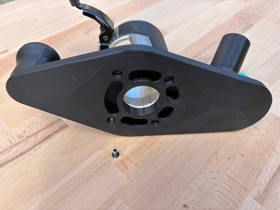 MAKITA Router Base With Dust Extract - for Makita RT0702C, DRT50Z ...