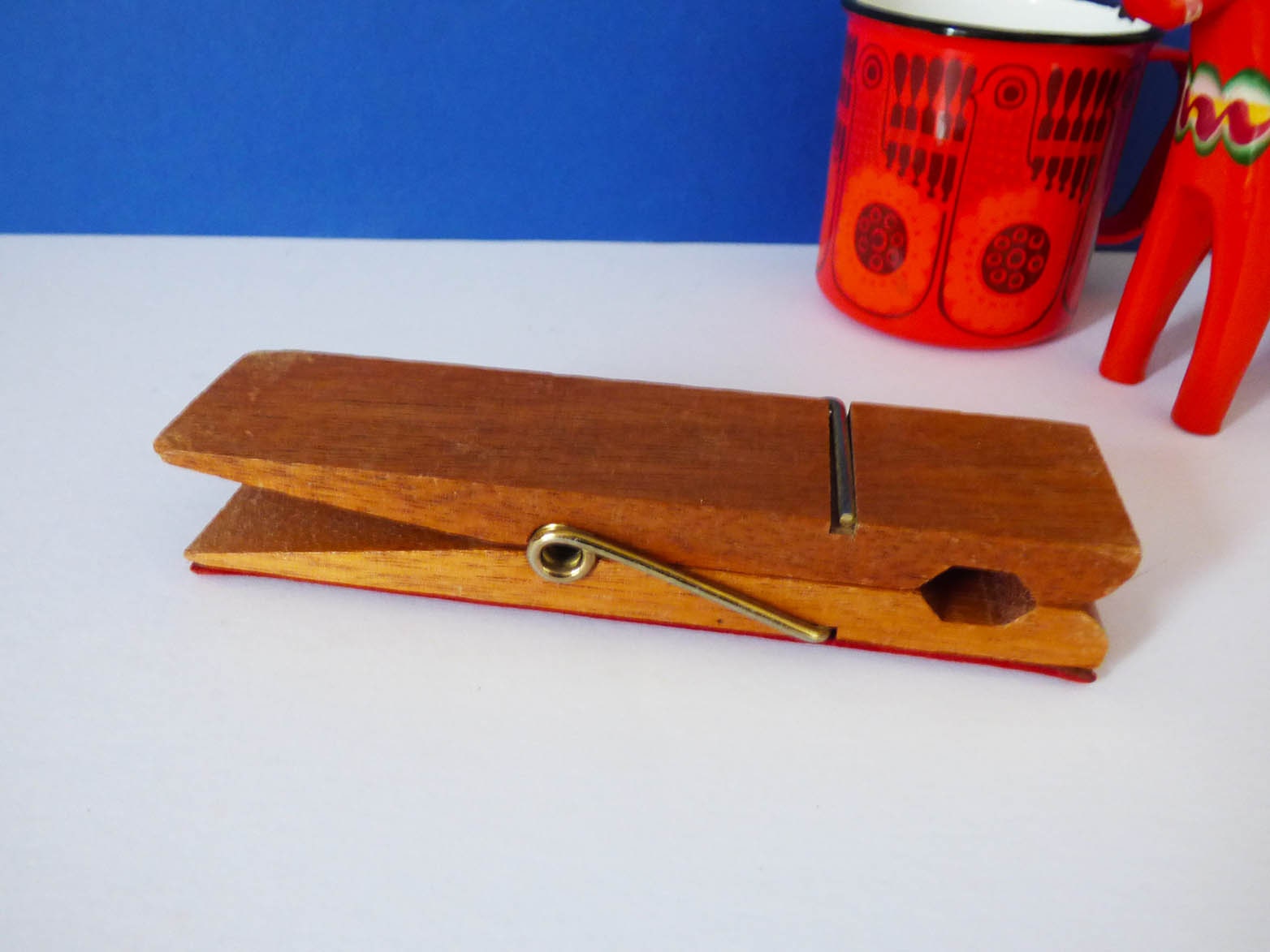 1970's Jumbo wooden peg