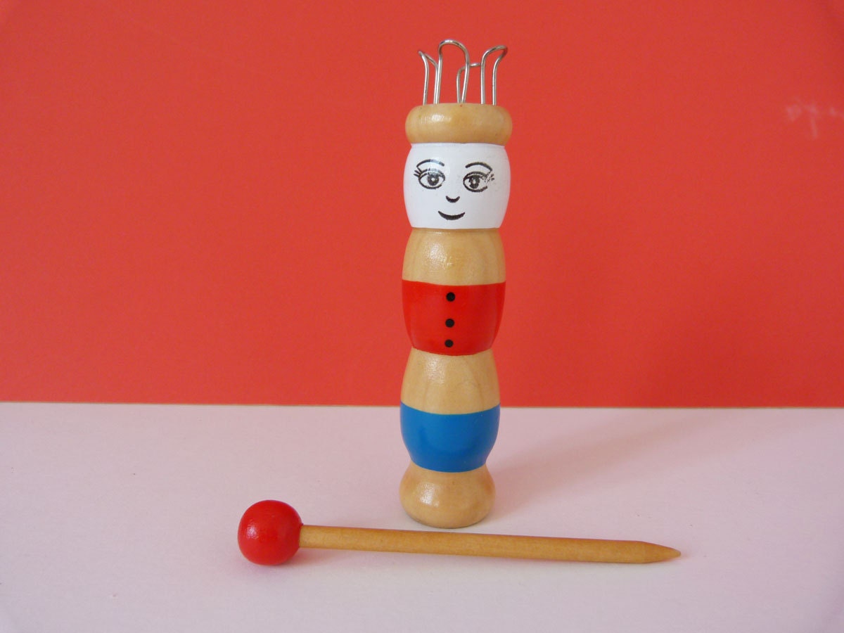 Vintage knitting nancy toadstool knitting tool spool
