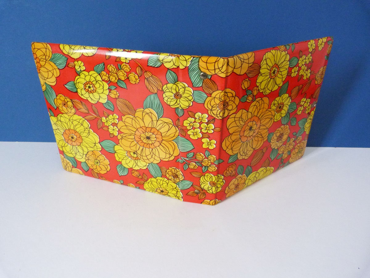 Vintage 45s Record folder / case flower power