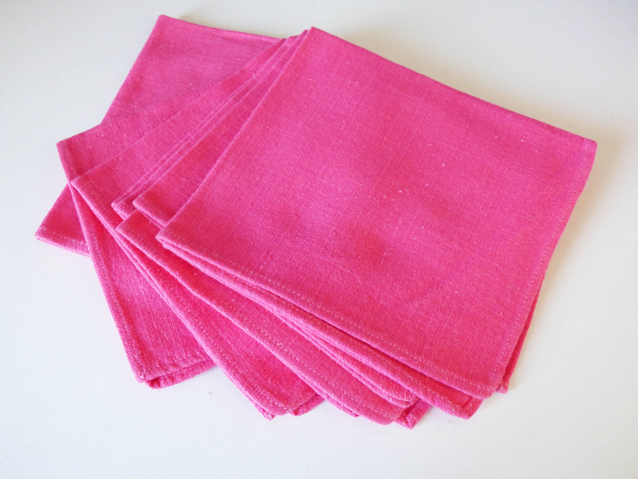 Napkins 6 Vintage bright pink linen