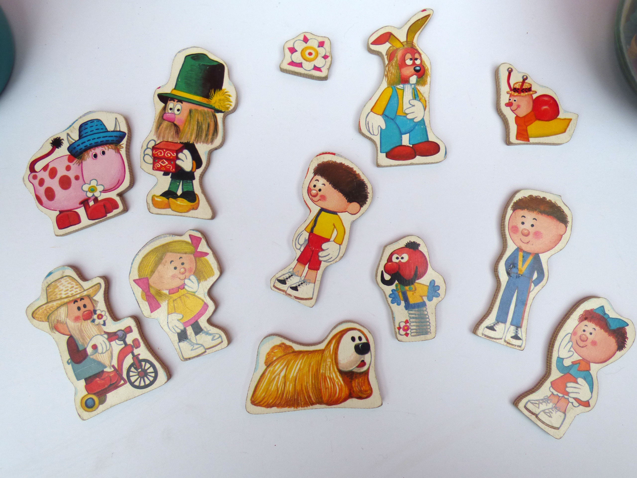 Vintage wooden Magic roundabout tray puzzle