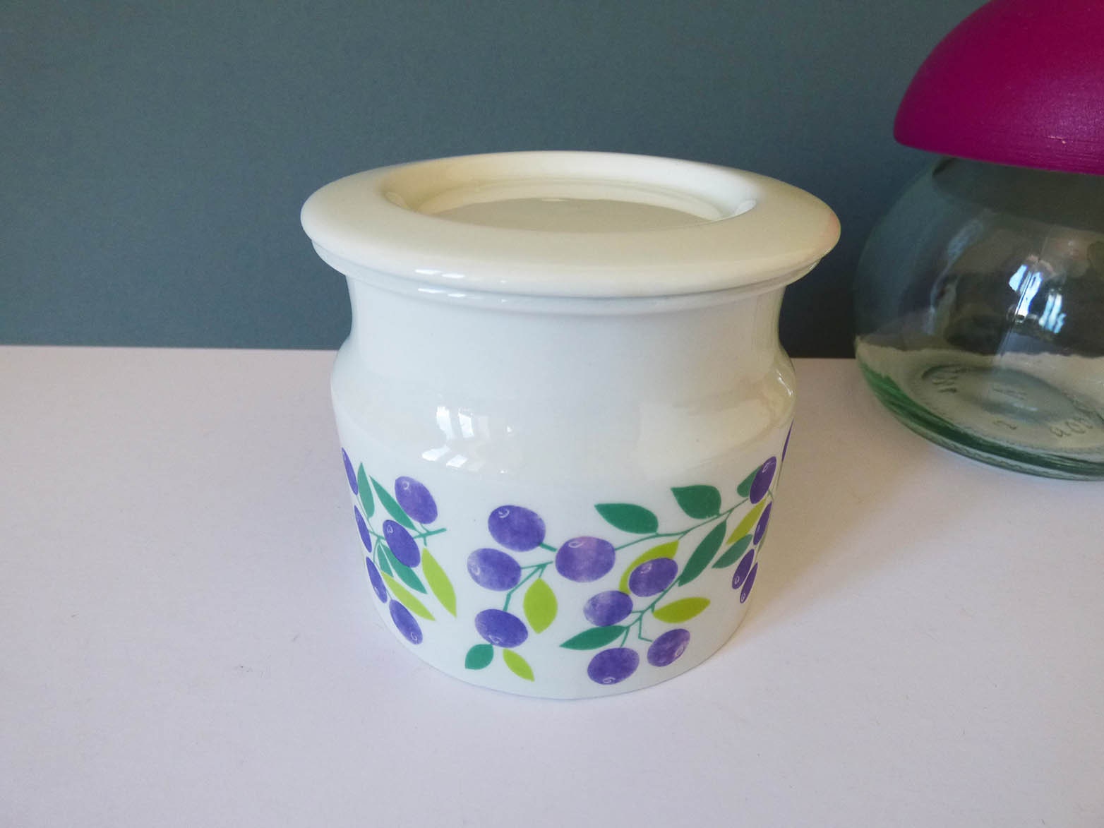 Arabia Jam pot blackcurrants berries