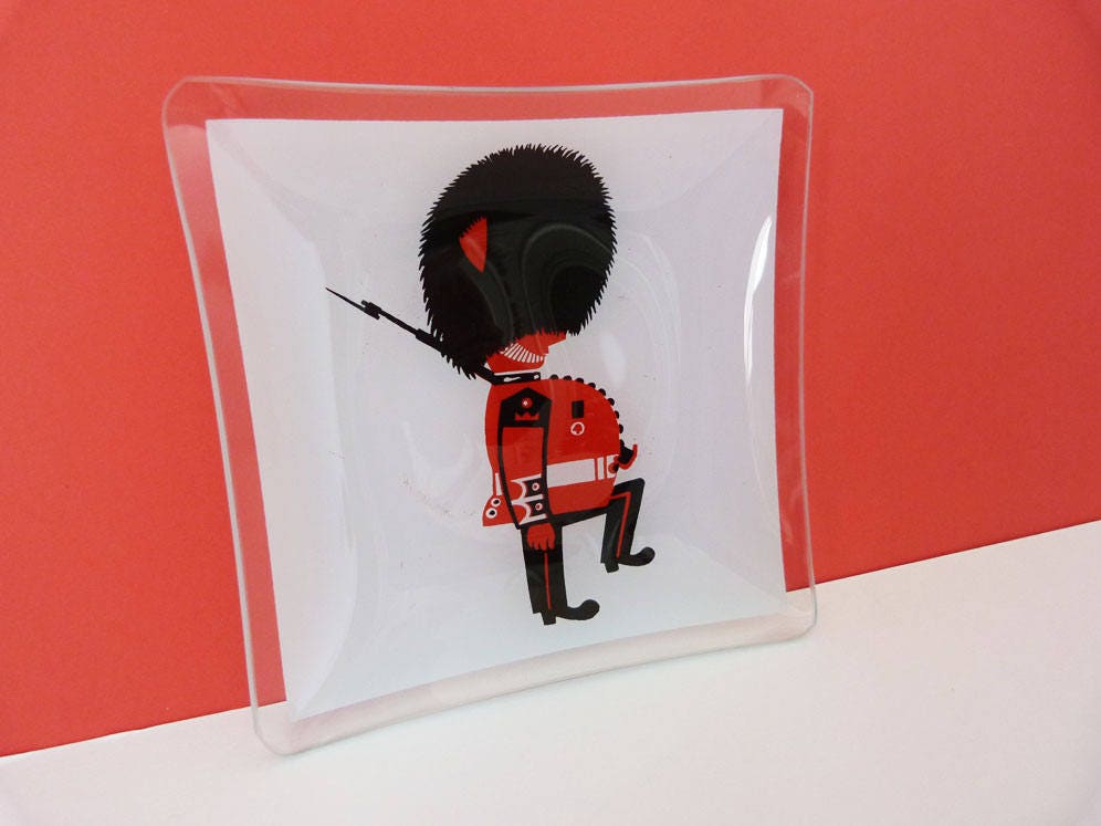 Kenneth Townsend Vintage trinket dish Chance Glass.