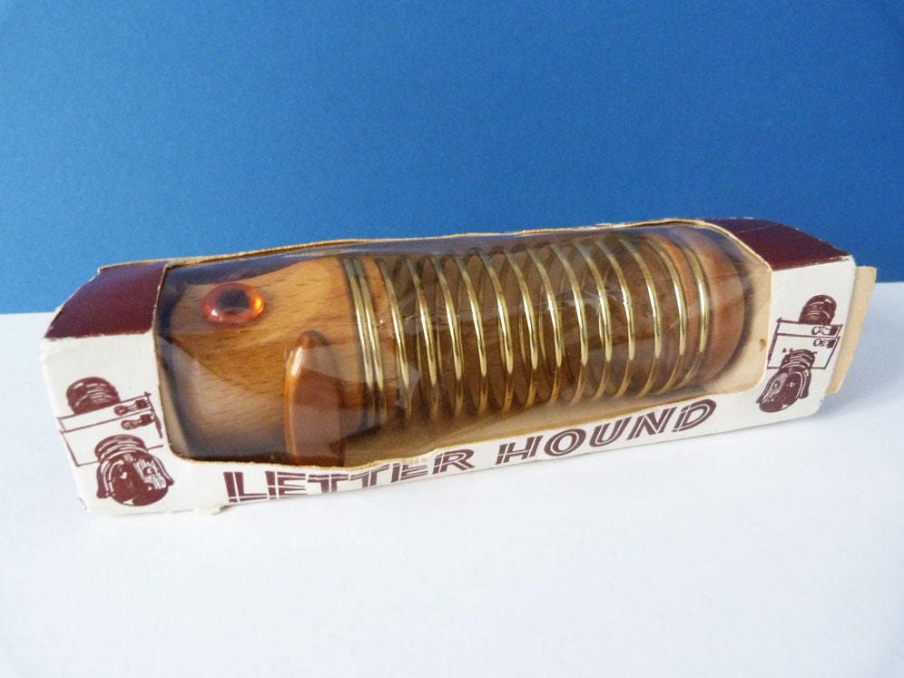 Letter hound vintage dog letter rack