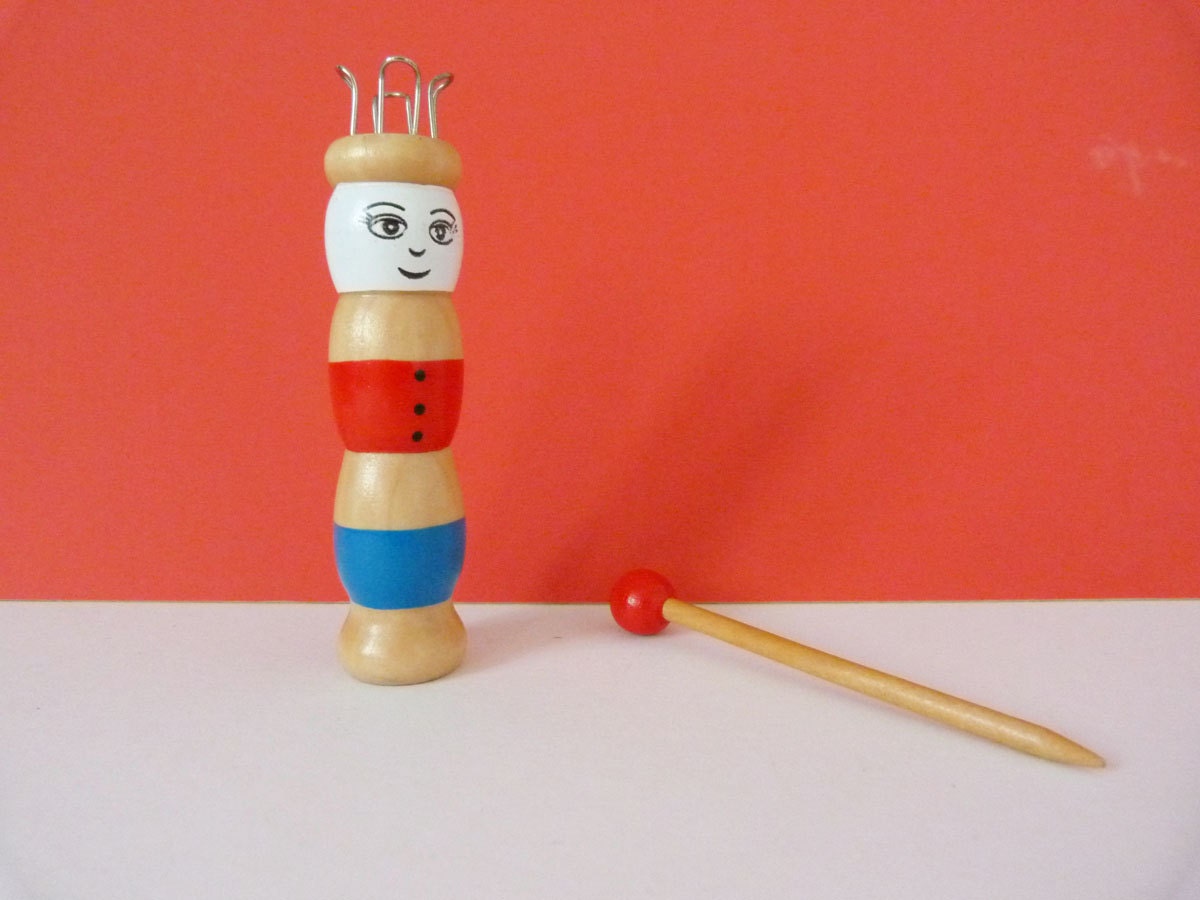 Vintage knitting nancy toadstool knitting tool spool