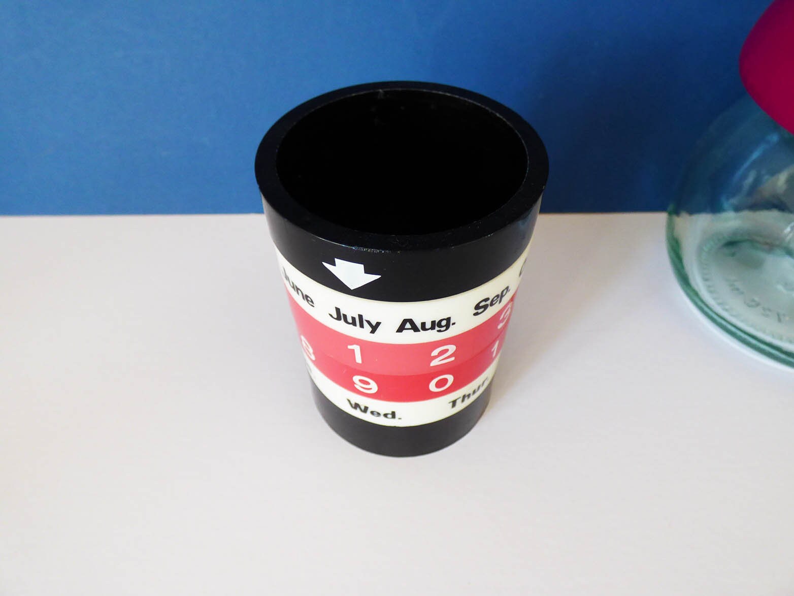 Vintage Perpetual desk calendar pen pot from Hong Kong