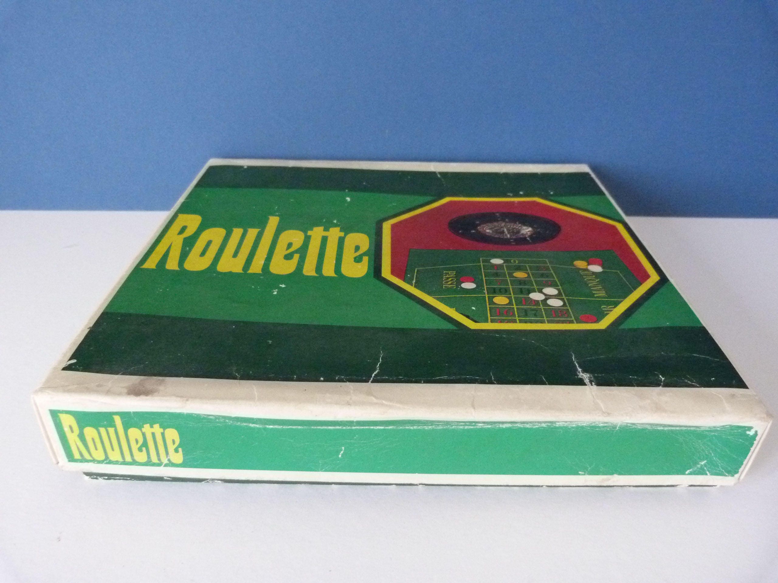 Vintage Roulette game complete