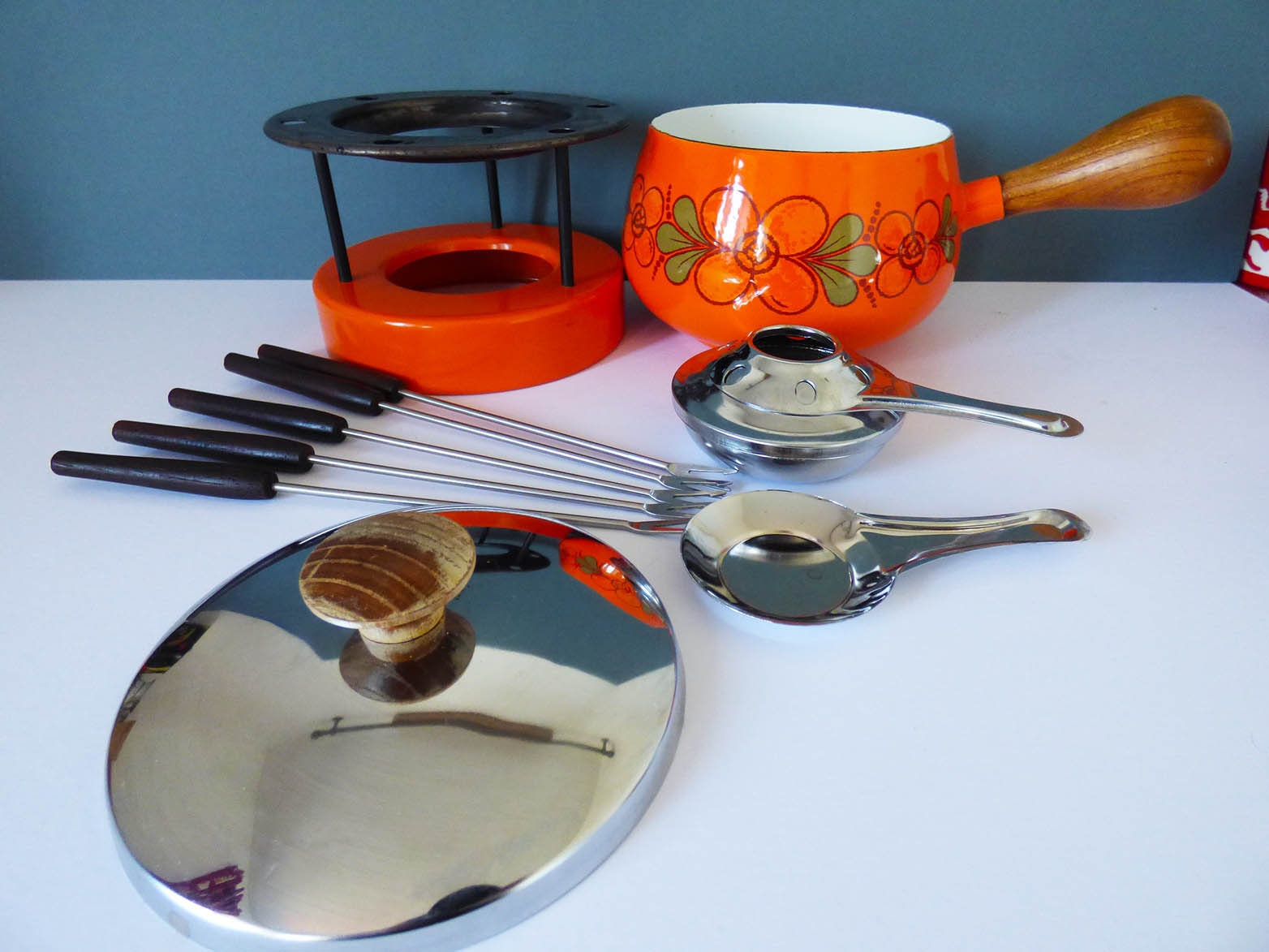 Fondue Enamel Vintage Retro 1970's