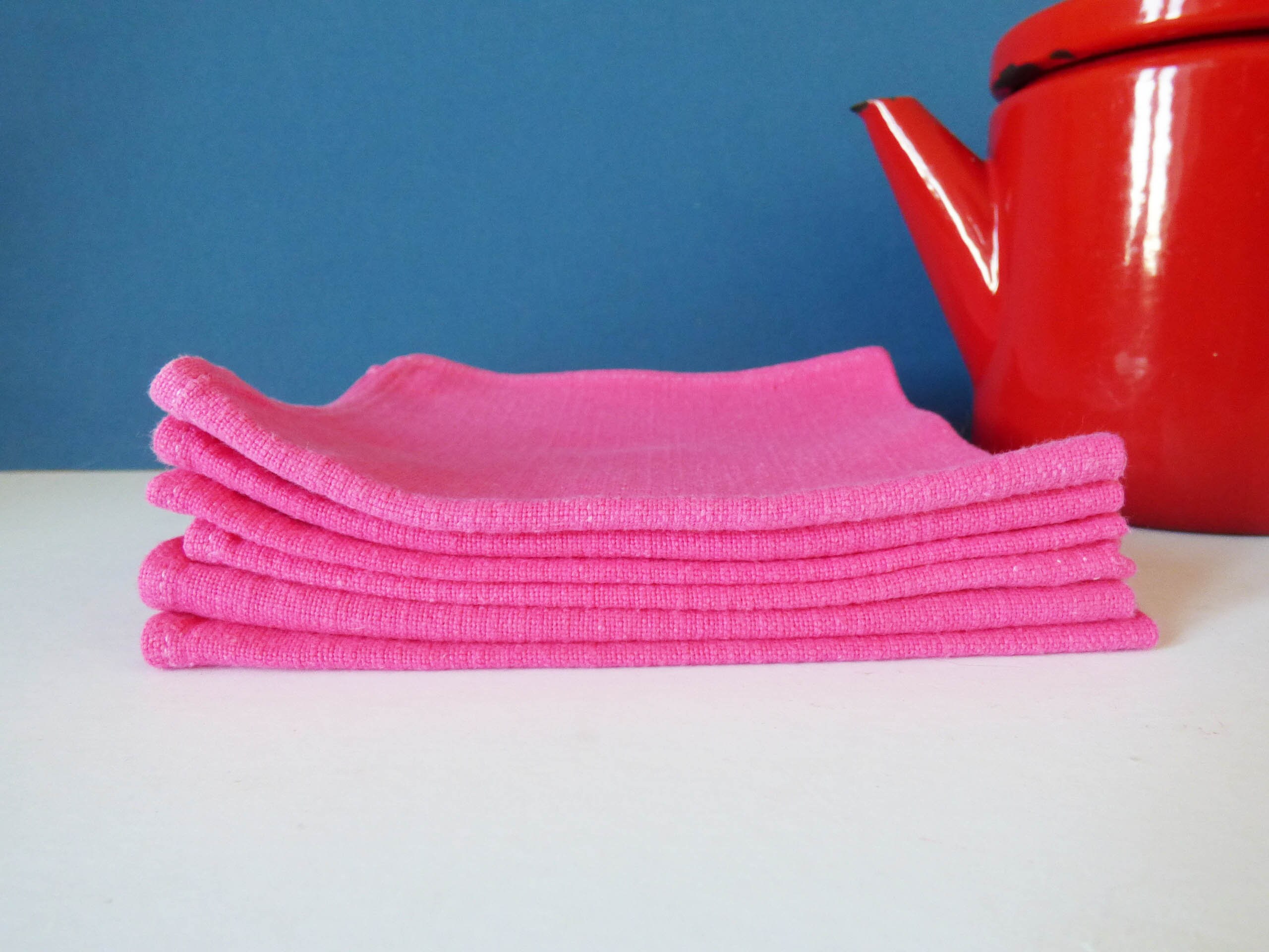 Napkins 6 Vintage bright pink linen