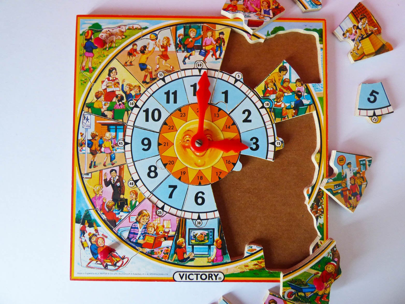 Vintage wooden Victory clock puzzle boxed
