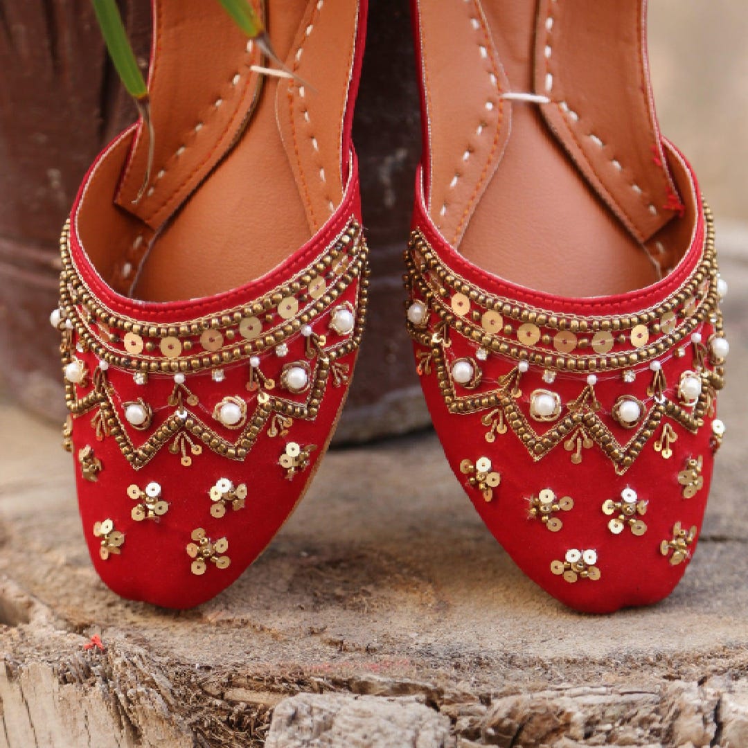 Handcrafted Red Bridal Jutti: Embroidered Lahori Khussa Shoes/khussa ...