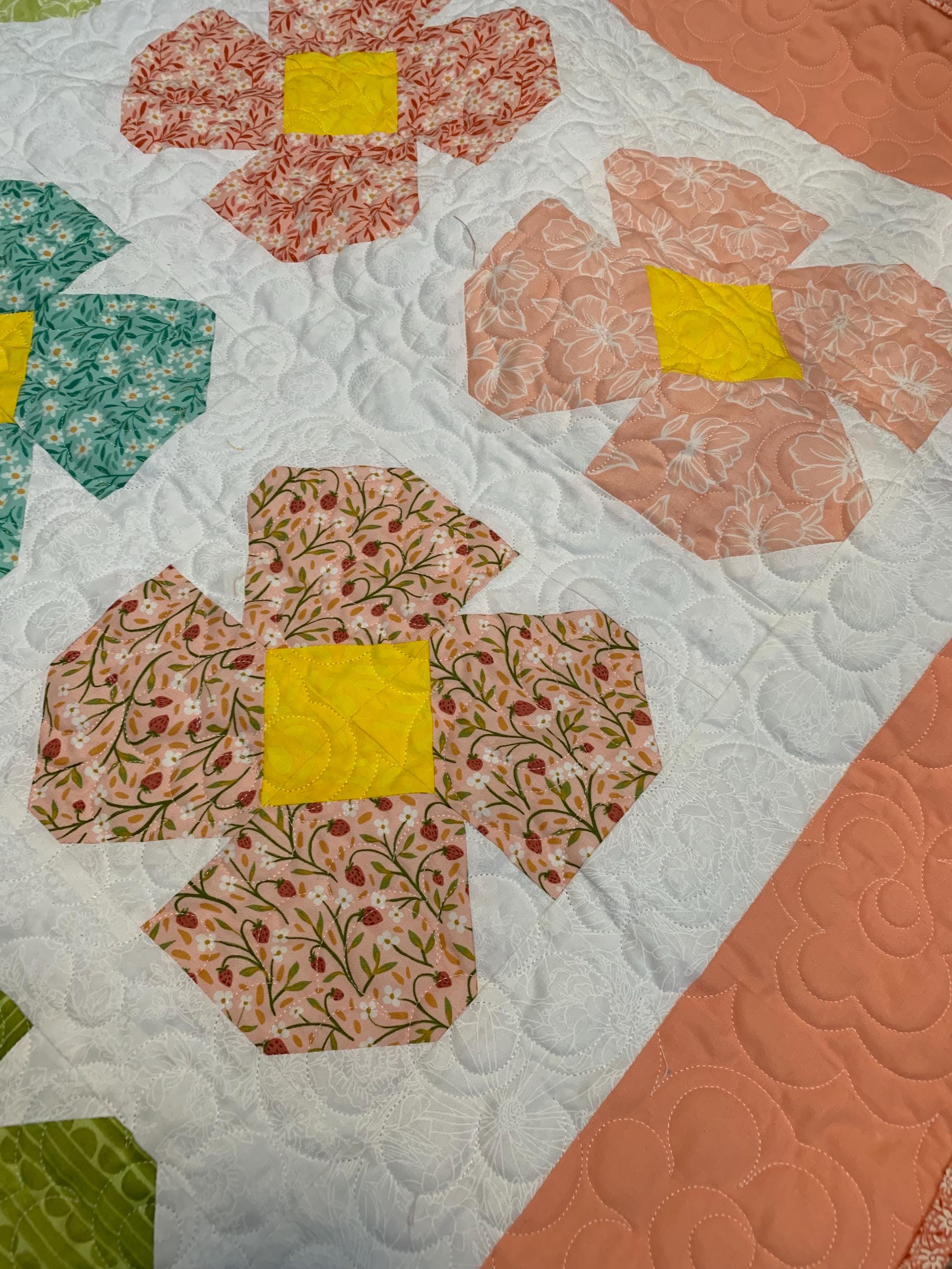 Daisy Flower Quilt 66x76 - Etsy