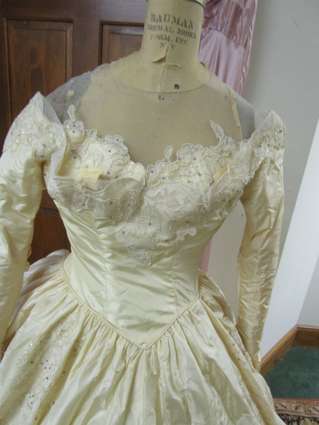 1950 Eggshell Ivory Silk Bridal Gown Size 5 - Etsy