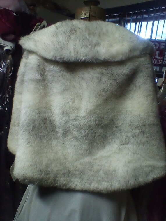 1950 faux silver fox cape - Gem