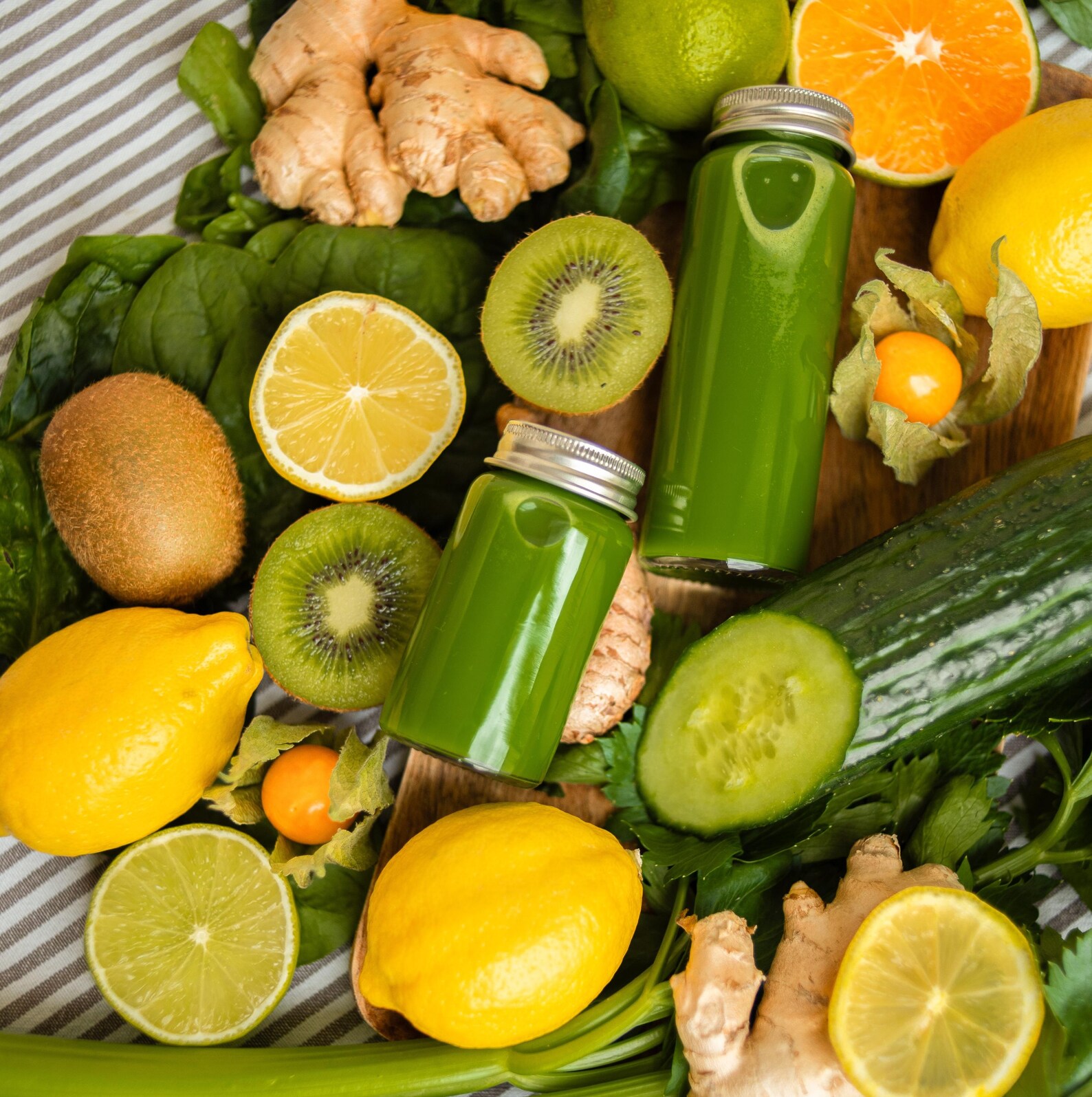 Health and Wellness Shots Book: 5 Powerful, Delicious and Easy Homemade ...