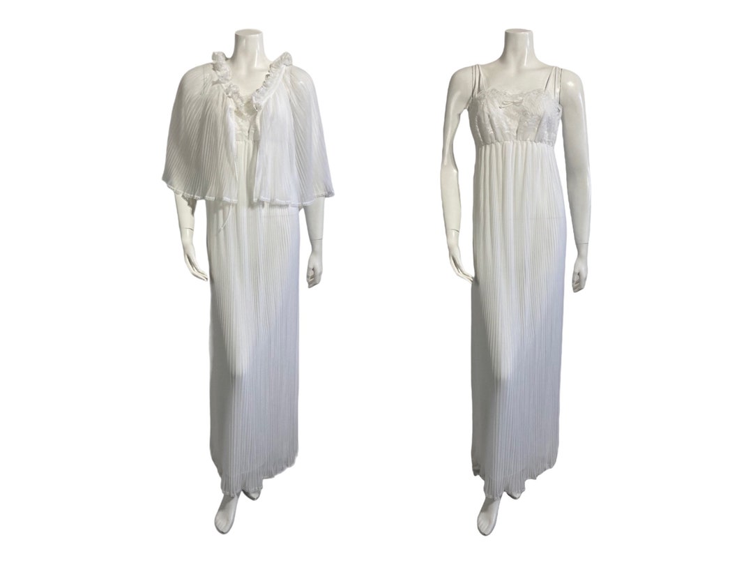Vintage Pleated White Peignoir Set / 1960s / Kayser / XS / - Etsy