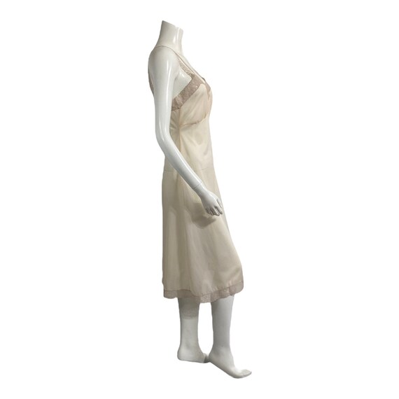 Vintage Creamy Beige Full Slip / 1950s / Bust 32 / XS - Gem