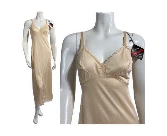 Vintage Full Maxi Slip / 1980s / DuPont Canada / Blus… - Gem