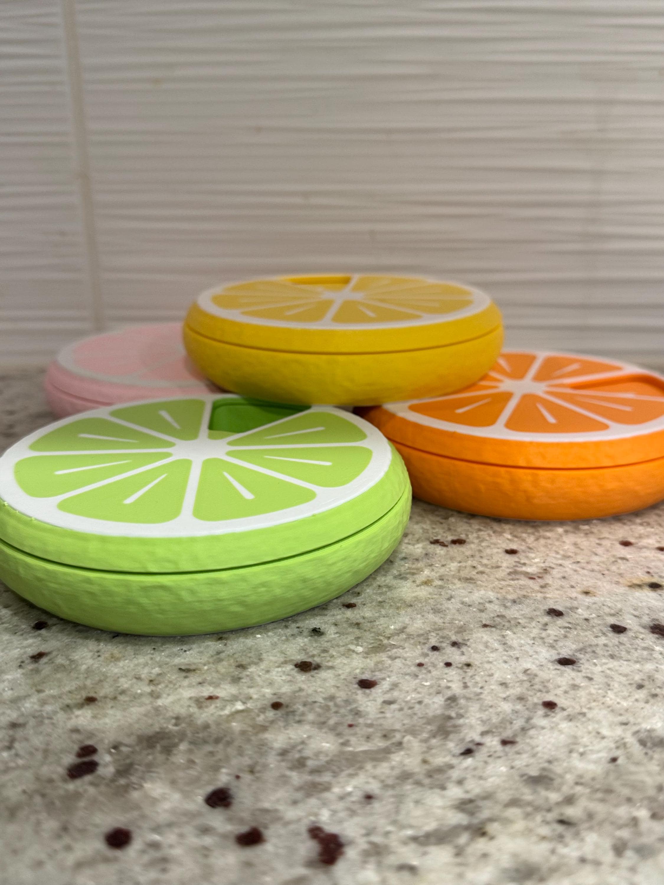 Loopfruit Citrus Pill Organizer – Fun 7-day Weekly Pill Case, Travel ...