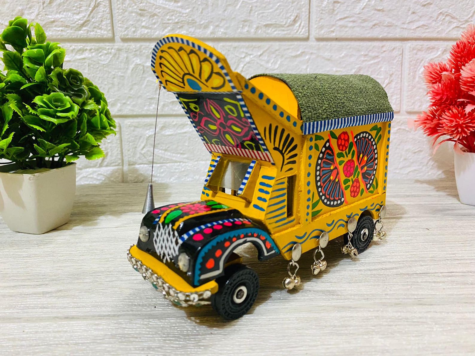 TRUCK ART Miniature, Truck Art Table Decor, Truck Art Decorative Truck ...