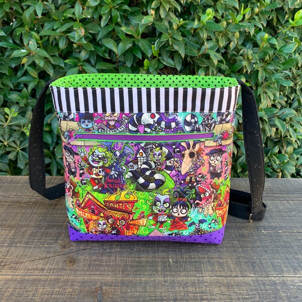 Beetlejuice Sandworm Purse - Etsy