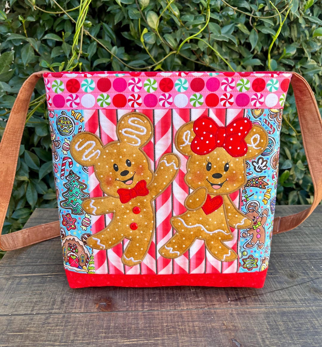 Disney Gingerbread Christmas Mickey Minnie Mouse Cross Body Bag Purse ...