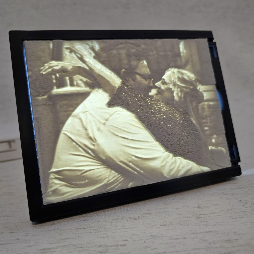 Touchable Memories: Personalized 3D Printed Lithophane Photo With LED ...