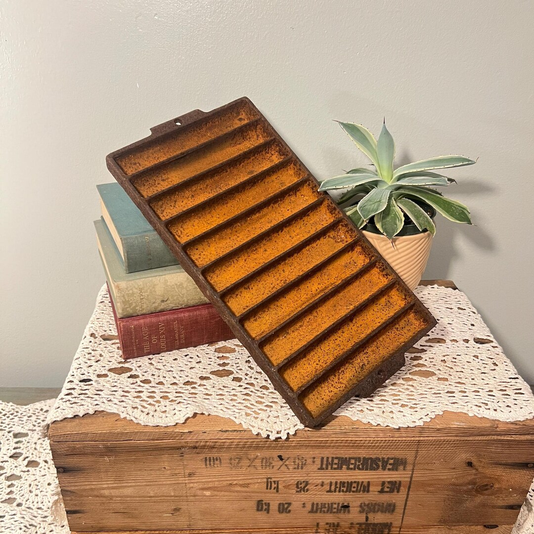 Vintage Cast Iron Breadstick Pan - Etsy