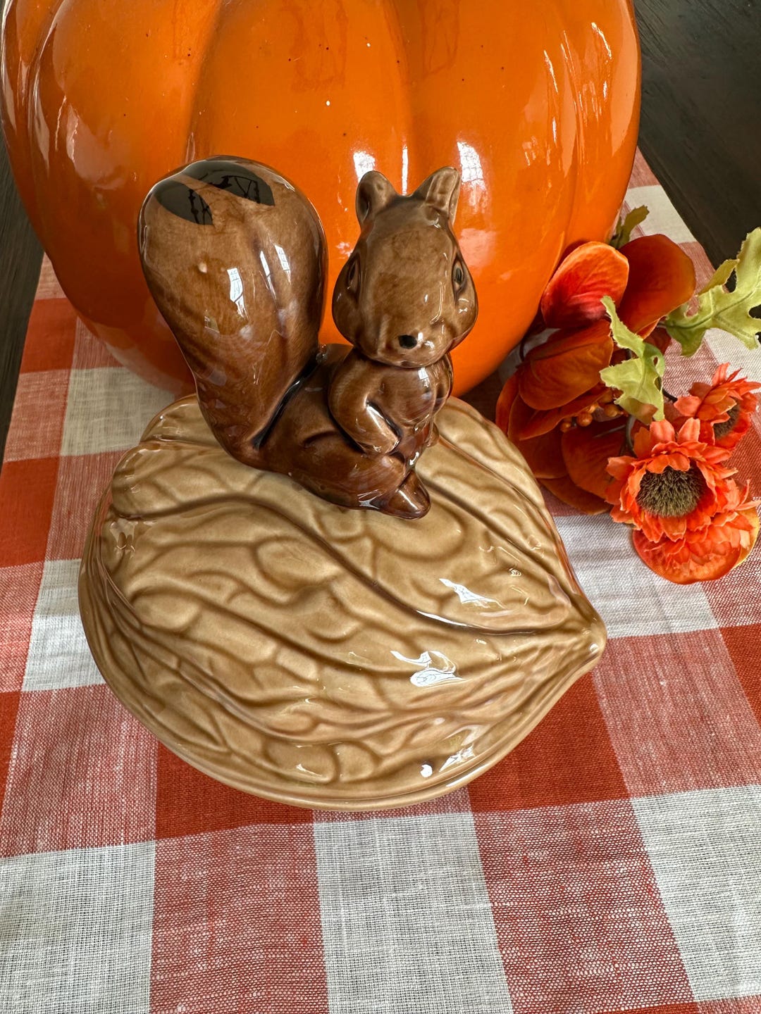 Vintage Squirrel on Walnut Candy Nut Dish 2 Piece - Etsy
