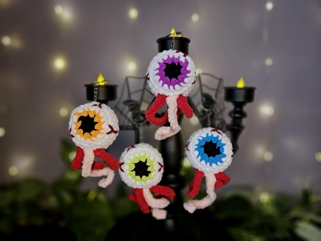 Crochet Eyeball Keychain – Creepy Cute Halloween Plushie - Etsy