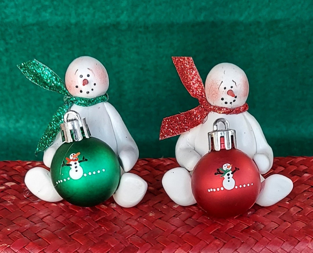 Roly Poly Clay Snowman Holding Red or Green Ball Ornament Figurine - Etsy
