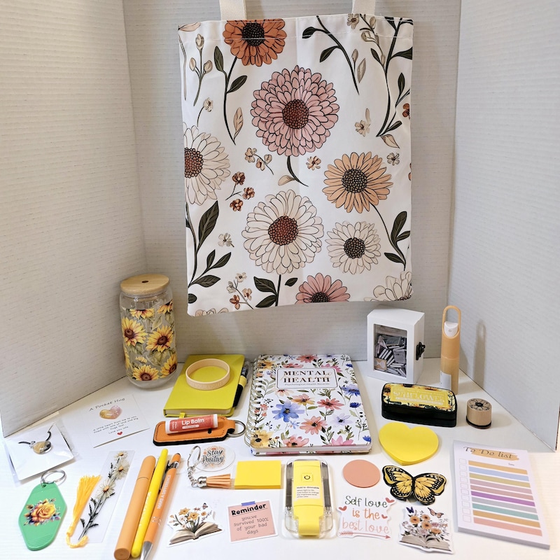 Bookish Journaling Box - Etsy