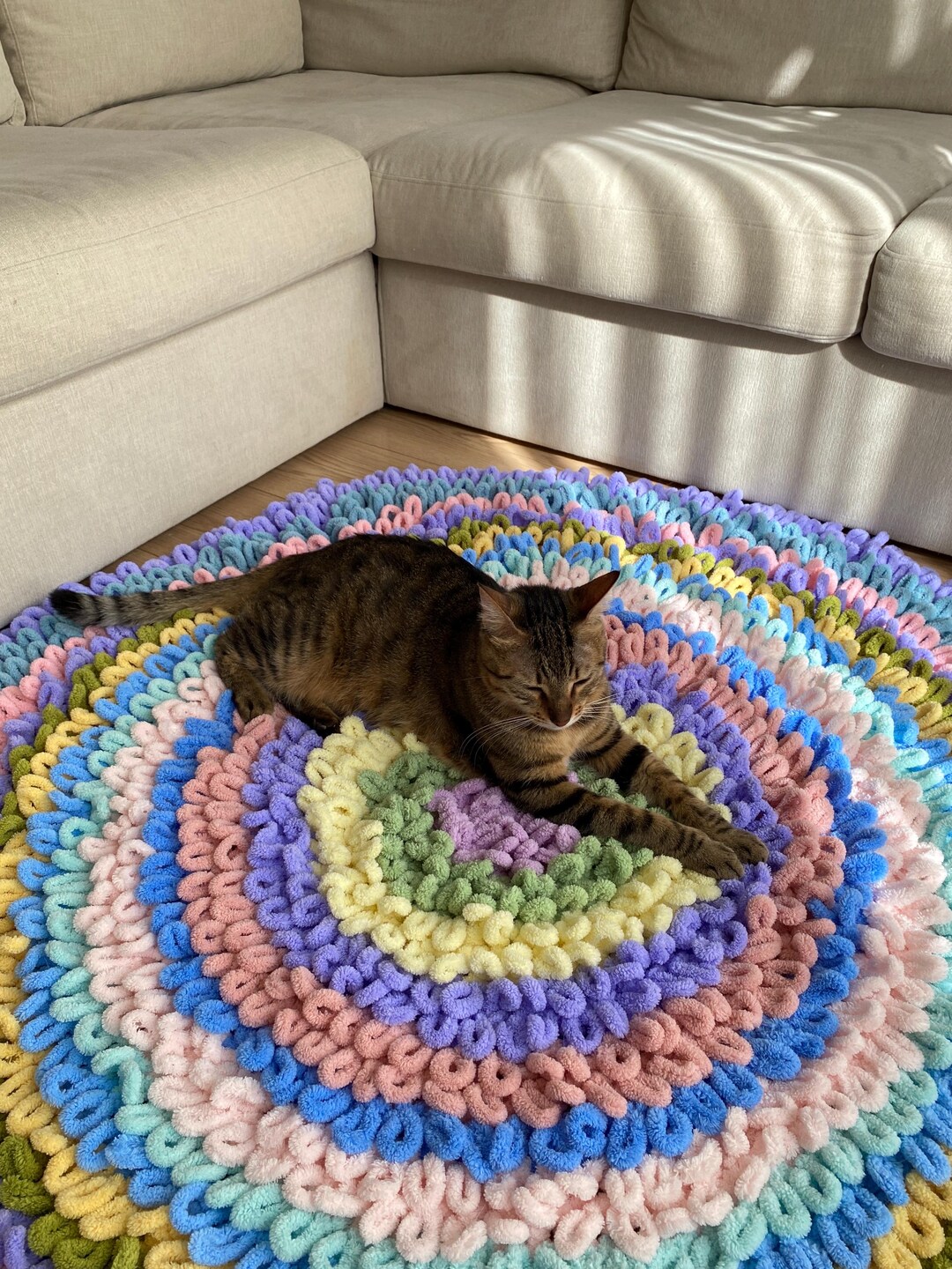Double-sided Colorful Round Rug, Hand-knitted Pet & Kids Play Mat ...