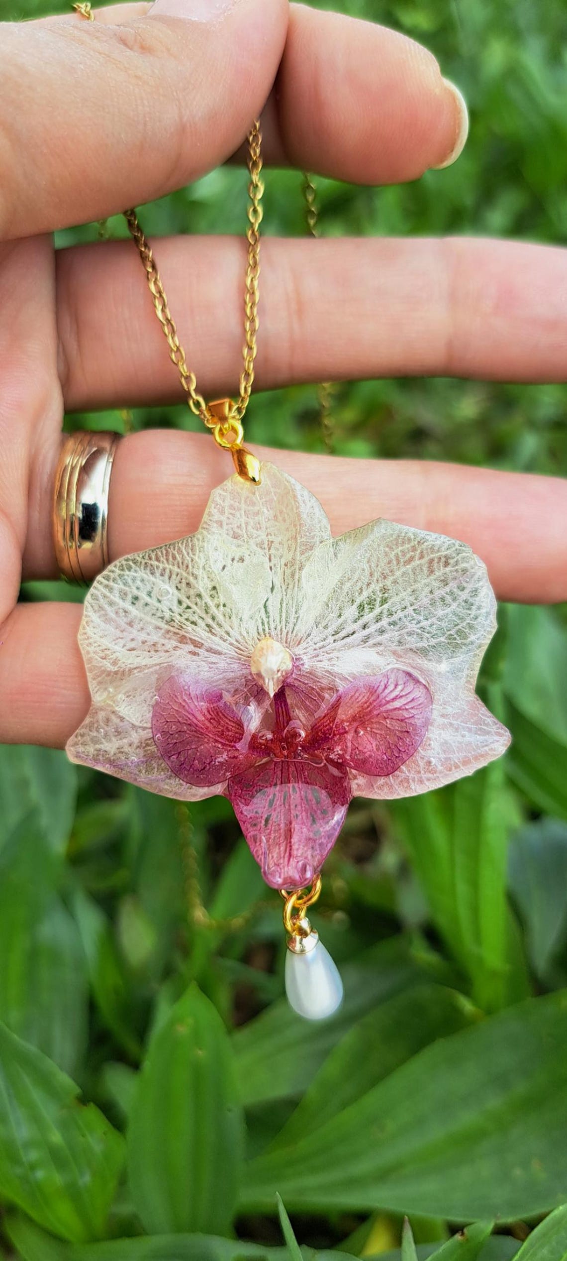 Handmade Real Orchid Resin Necklace: 3D Floral Jewelry - Etsy