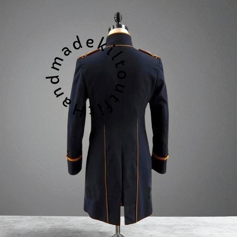 Men's Victorian Military Tailcoat: Steampunk Gothic Cosplay Officer ...