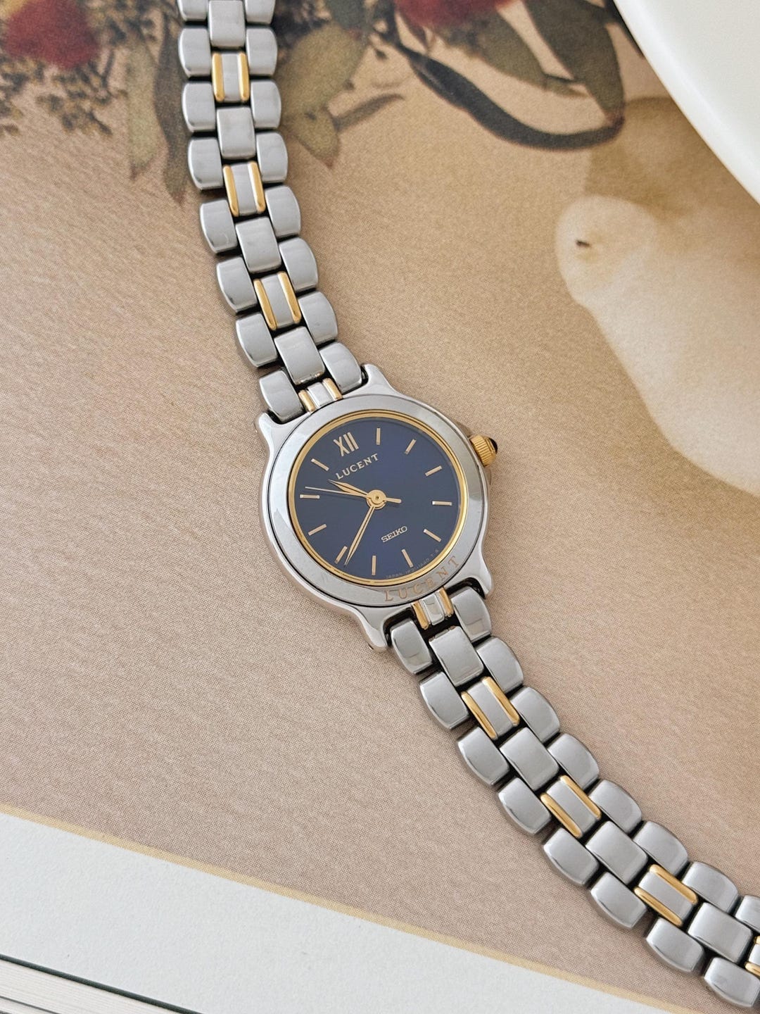 Seiko Lucent Two Tone Watch, Vintage Seiko Watch, Vintage Women's Wristwatch, Seiko Japan - Etsy