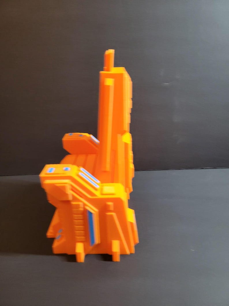 Masterpiece-scale Autobot Commander Chair for Optimus Prime | 3D ...