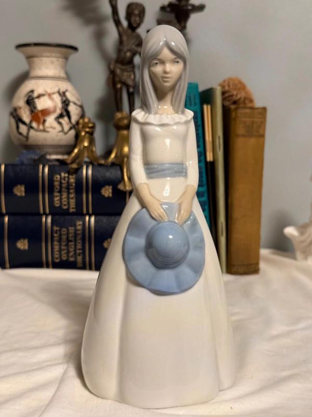 Porcelanas Miguel Requena “margarita” Figurine – Lady With Blue Bonnet ...