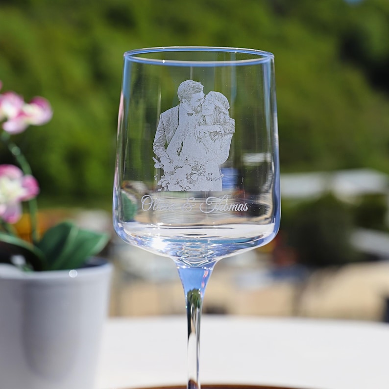Custom Engraved Wine Glass: Personalized Photo Portrait Gift - Etsy