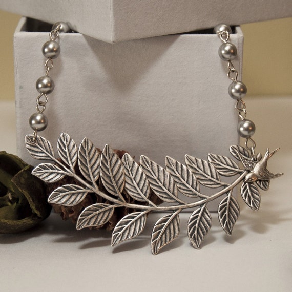 Items similar to Leaf Statement Necklace, Choker, Lariat, Silver leaf Necklace, Sparrow, Gray ...