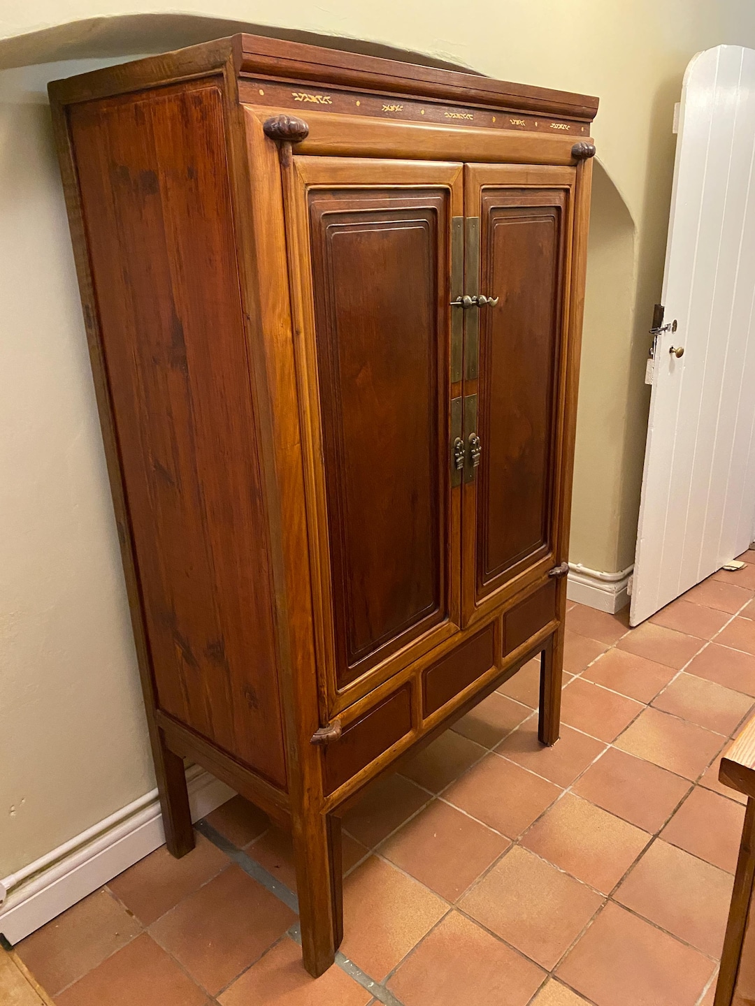 Two-door Linen Cabinet (huali) - Etsy